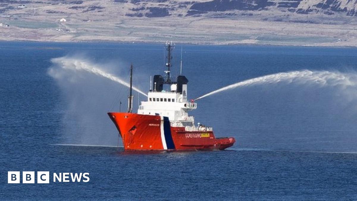 Orkney-based emergency tug contract extended - BBC News