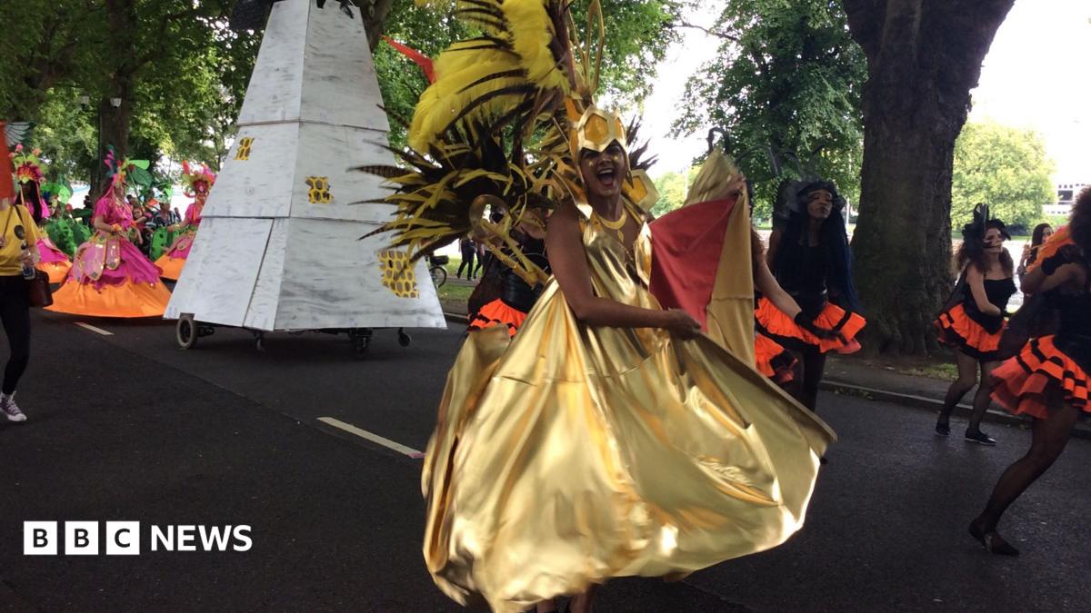 'UK's oldest outdoor carnival' to parade through Nottingham - BBC News