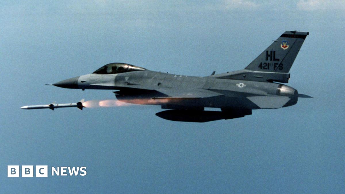 RIAT announces new aircraft for 2024 event as tickets sell fast - BBC News