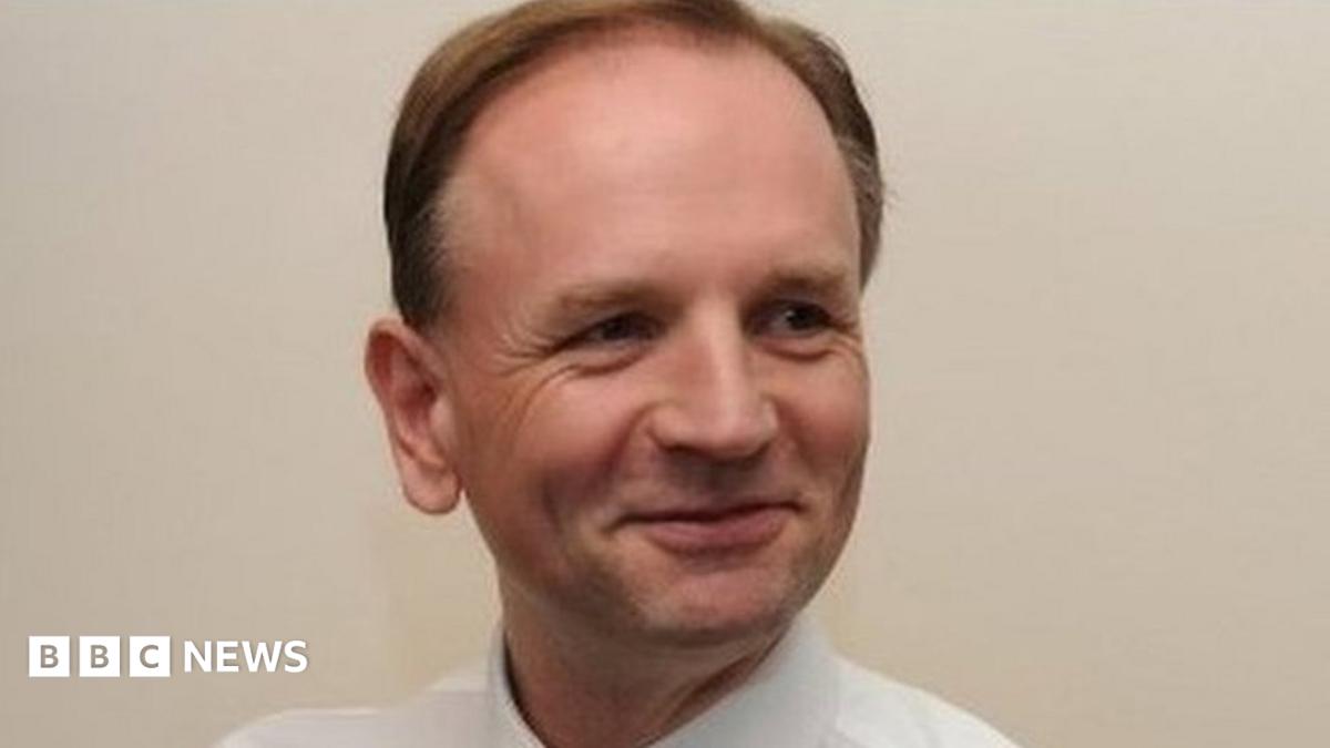 Simon Stevens: How heavy hitter changed the NHS - BBC News