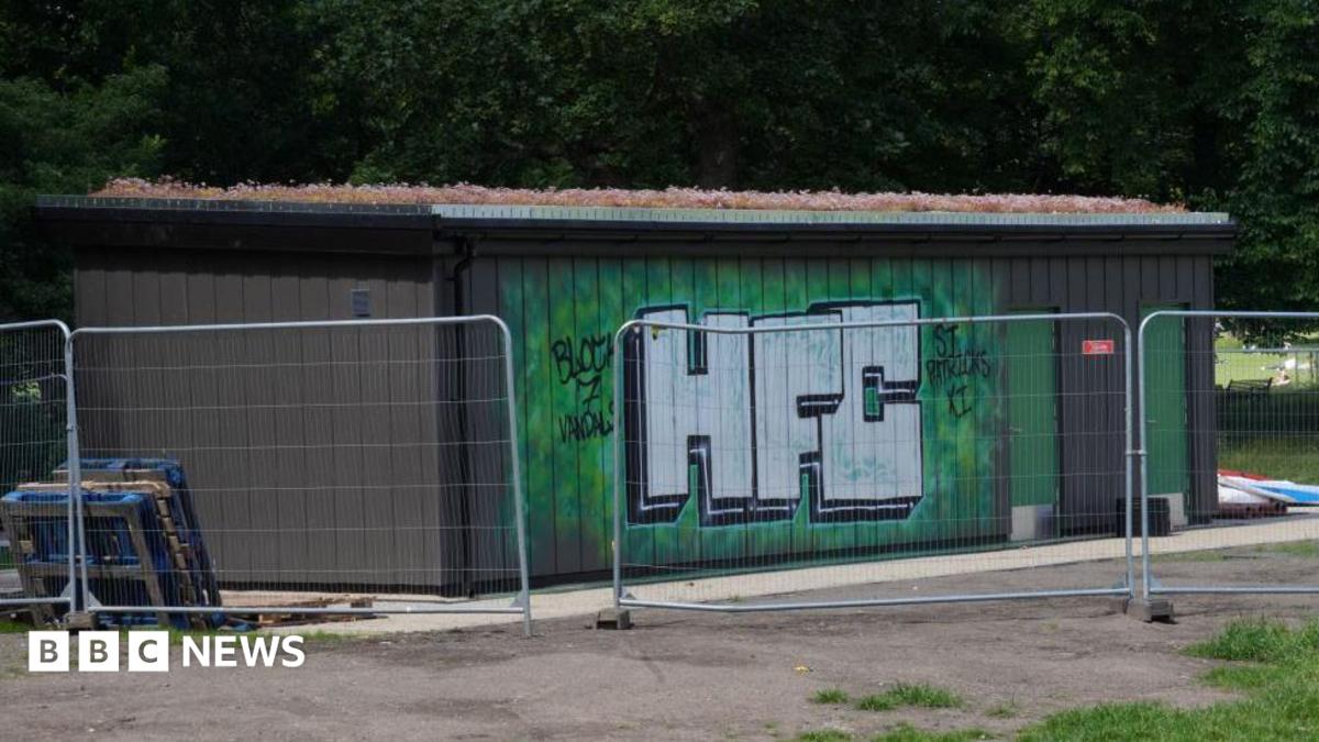 New Edinburgh public toilets vandalised before opening day - BBC News