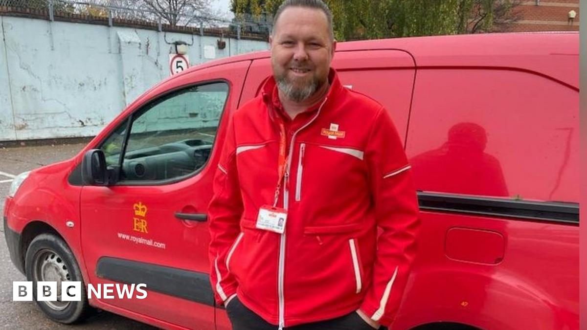 Stourbridge postman helps save collapsed pensioner's life - BBC News