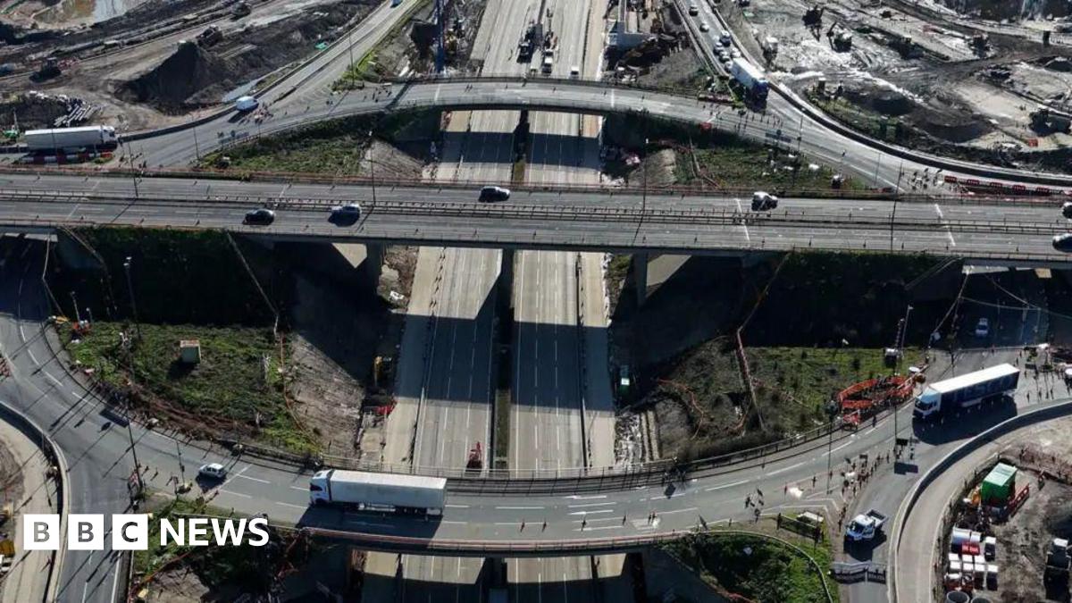 A3 southbound closure announced for September as works continue - BBC News