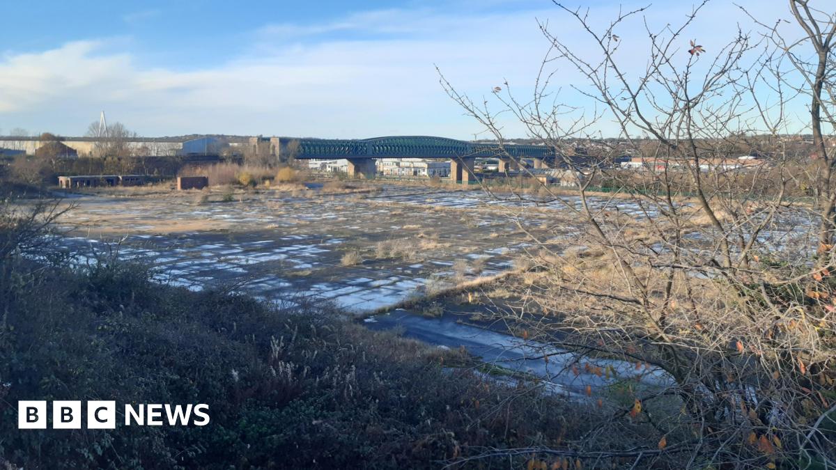 Redevelopment of Sunderland glassworks site approved - BBC News