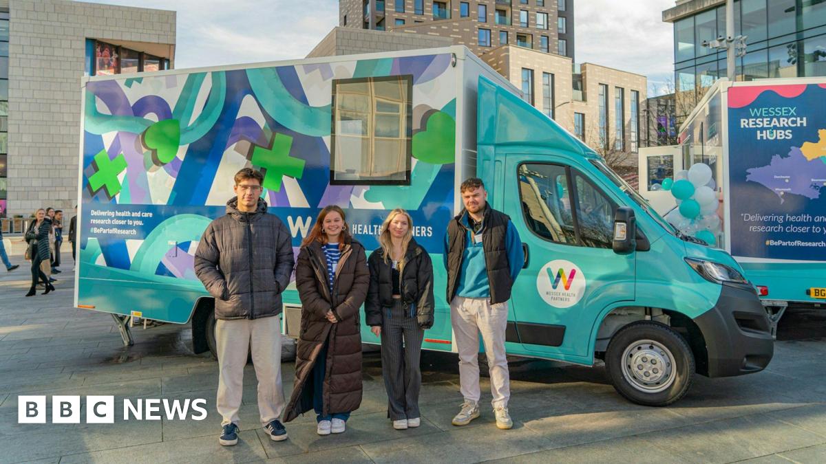 Arts University Bournemouth students design new NHS bus artwork - BBC News