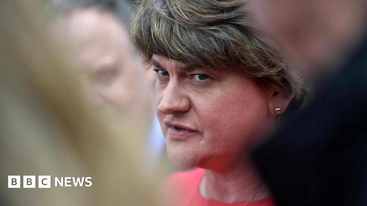 Brexit: DUP denies report it would accept Irish Sea checks - BBC News