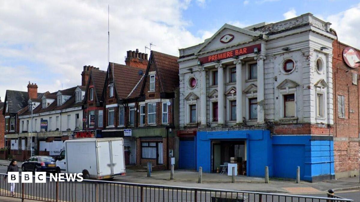 'Winter garden' plan for empty Premiere Bar in Hull - BBC News