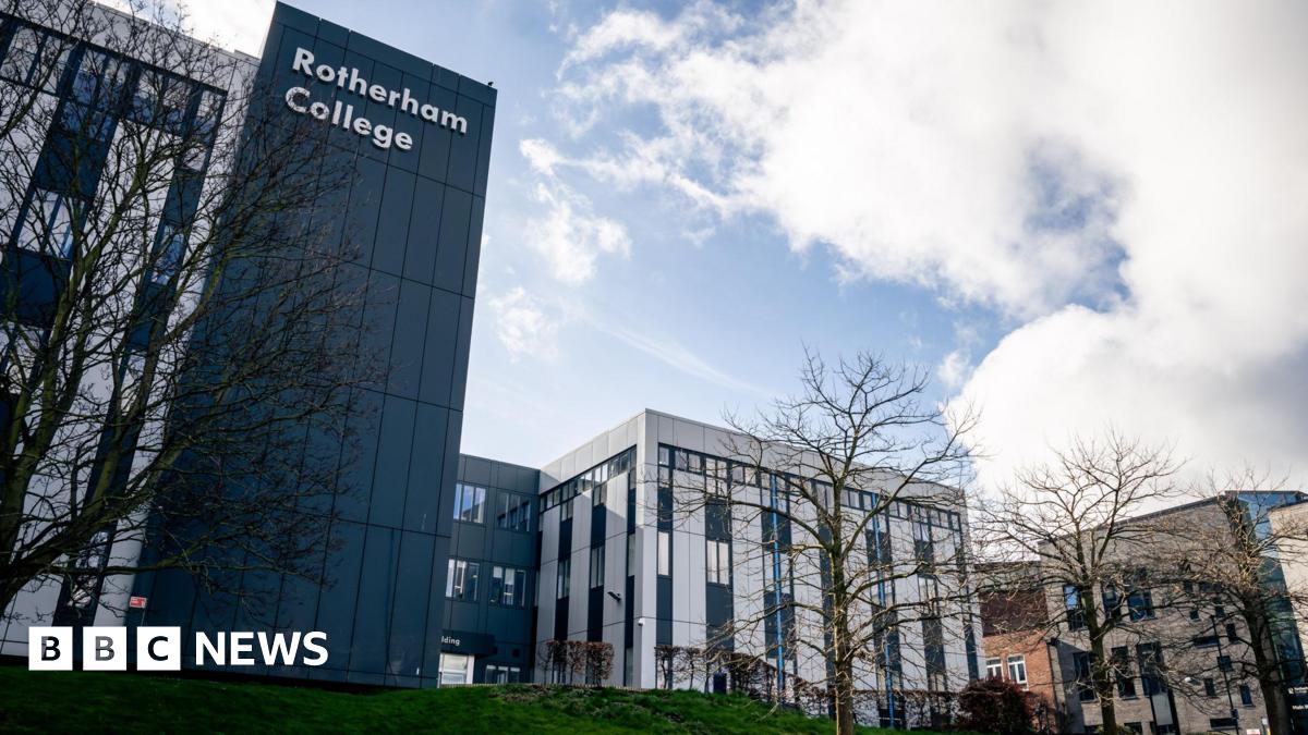 New construction campus opens at Rotherham College - BBC News