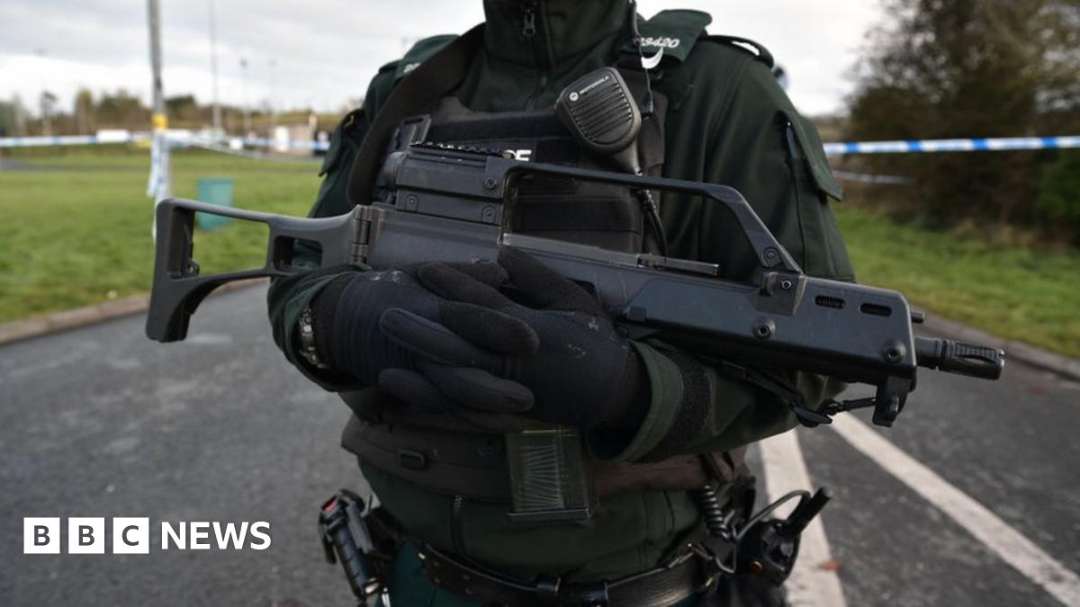 Northern Ireland terrorism threat level rises - BBC News