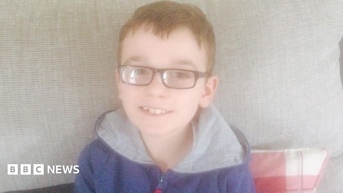 Fundraiser for Dornoch's 'roadside baby' Dylan Davidson - BBC News