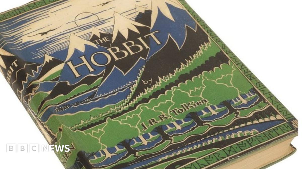 'Remarkable' Dorset book collection sold at auction - BBC News