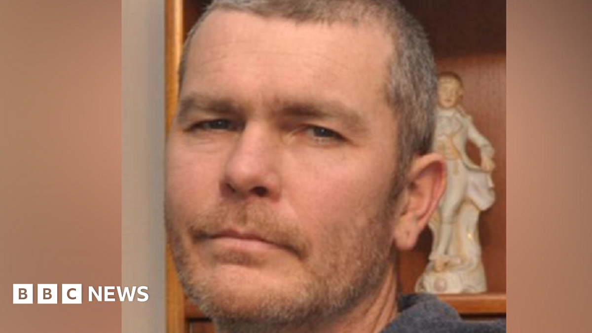 Southampton murder inquiry: Tribute paid to 'loving father' - BBC News