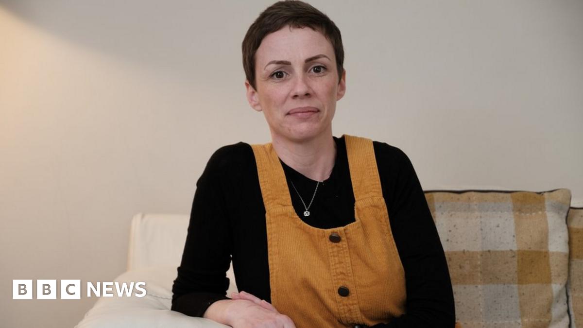 'Cancer turned my world upside down' - BBC News