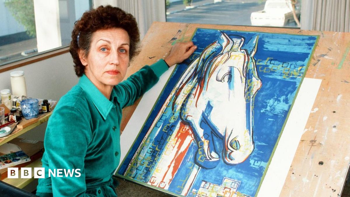 Francoise Gilot: Artist, writer and Picasso's former lover, dies at 101 ...