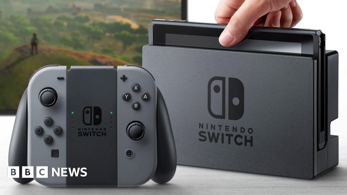 Nintendo Switch console plays games home and away BBC News