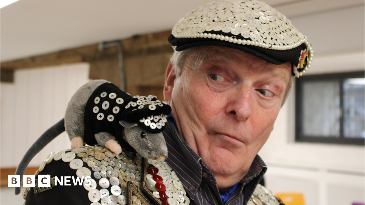 Do you need to be from London to be a cockney? - BBC News