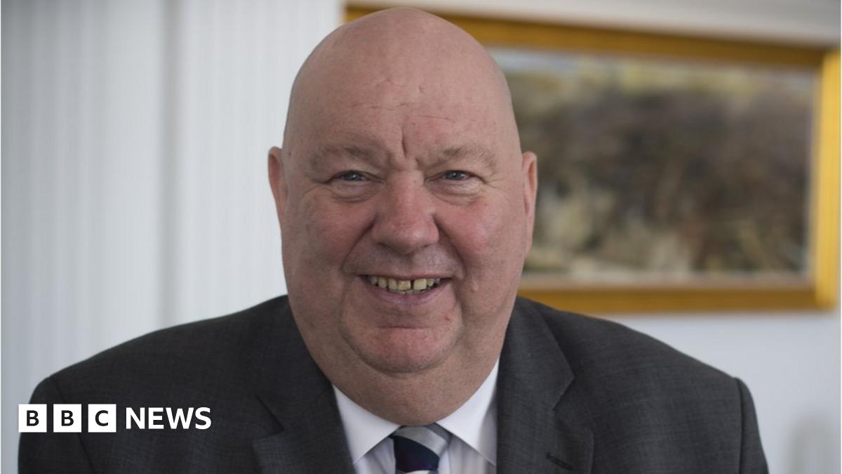 Liverpool mayor sees off latest move to scrap role - BBC News