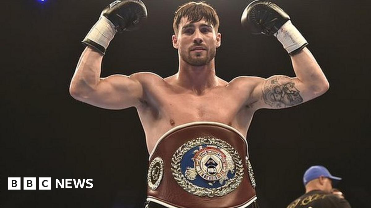 Swindon boxer Jamie Cox in court on assault charge - BBC News