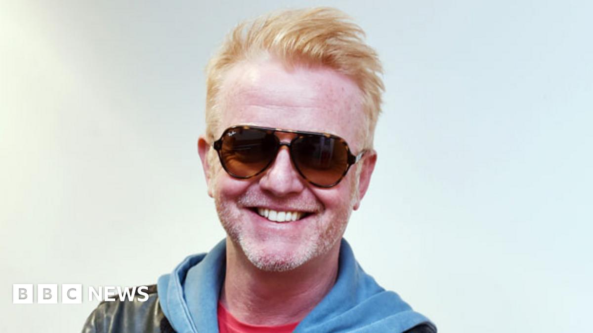 TFI Friday: Channel 4 commissions eight more shows - BBC News