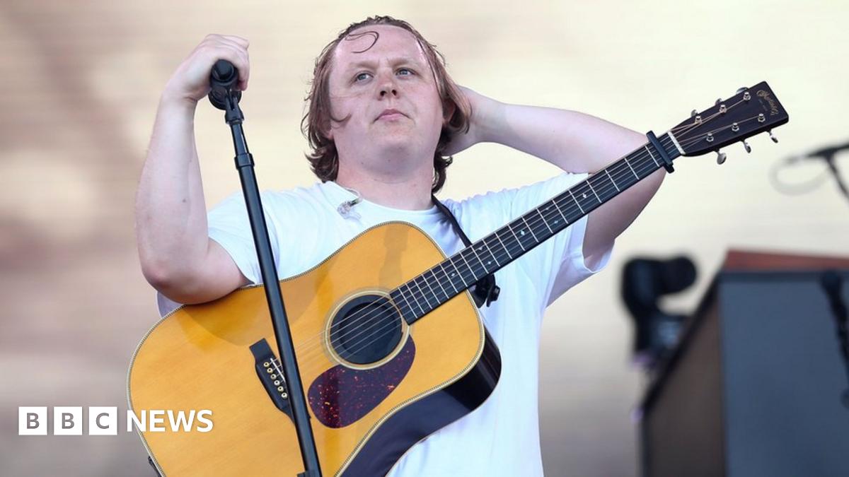 Lewis Capaldi: How success affected his mental health - BBC News