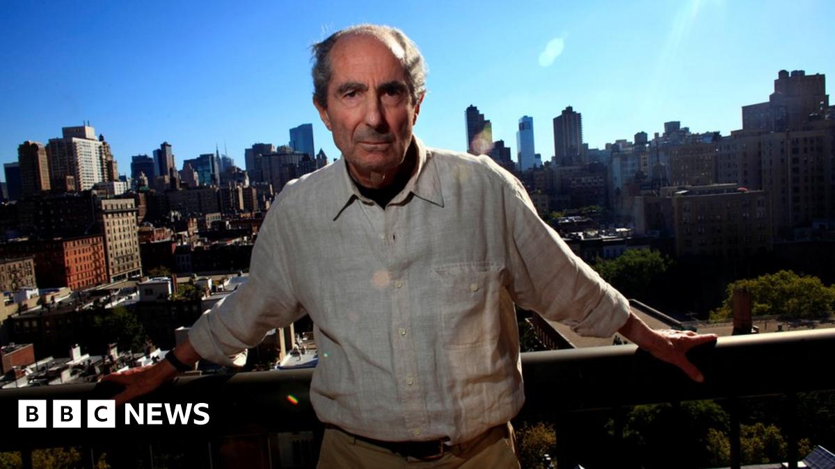 Philip Roth: Portnoy's Complaint author dies aged 85 - BBC News