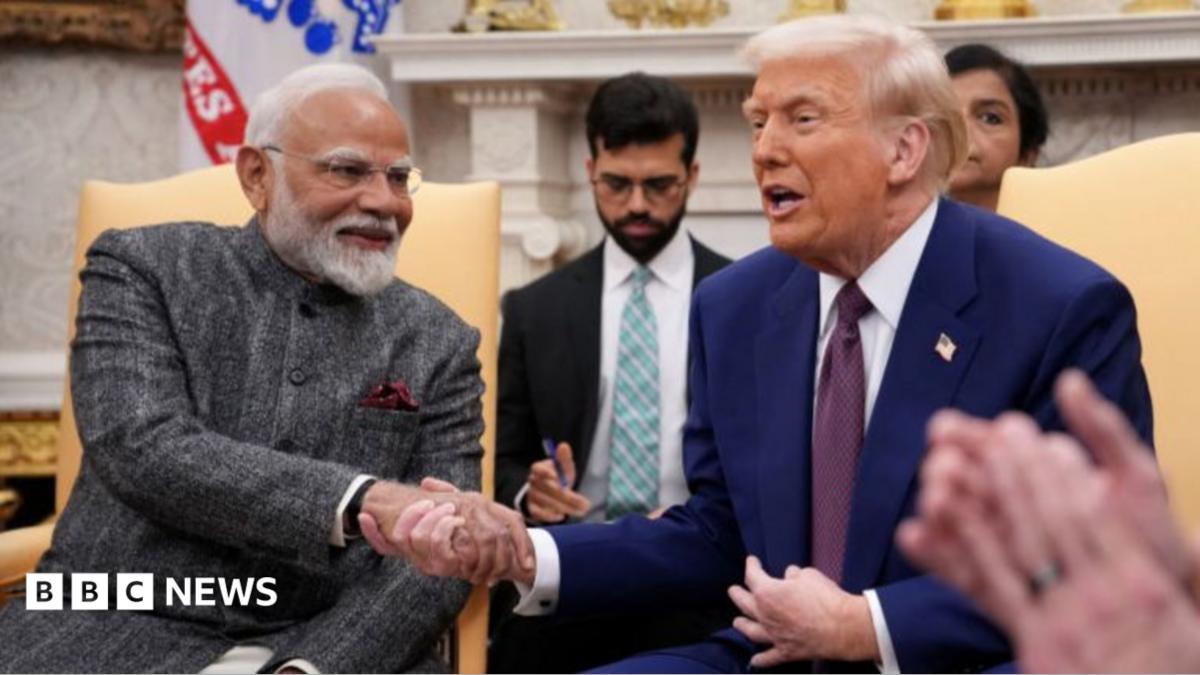 Modi hails US-India 'mega-partnership' in Trump meeting - BBC News