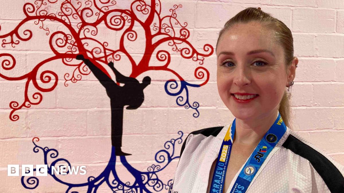 Worcester medallist took up taekwondo to deal with bullies - BBC News