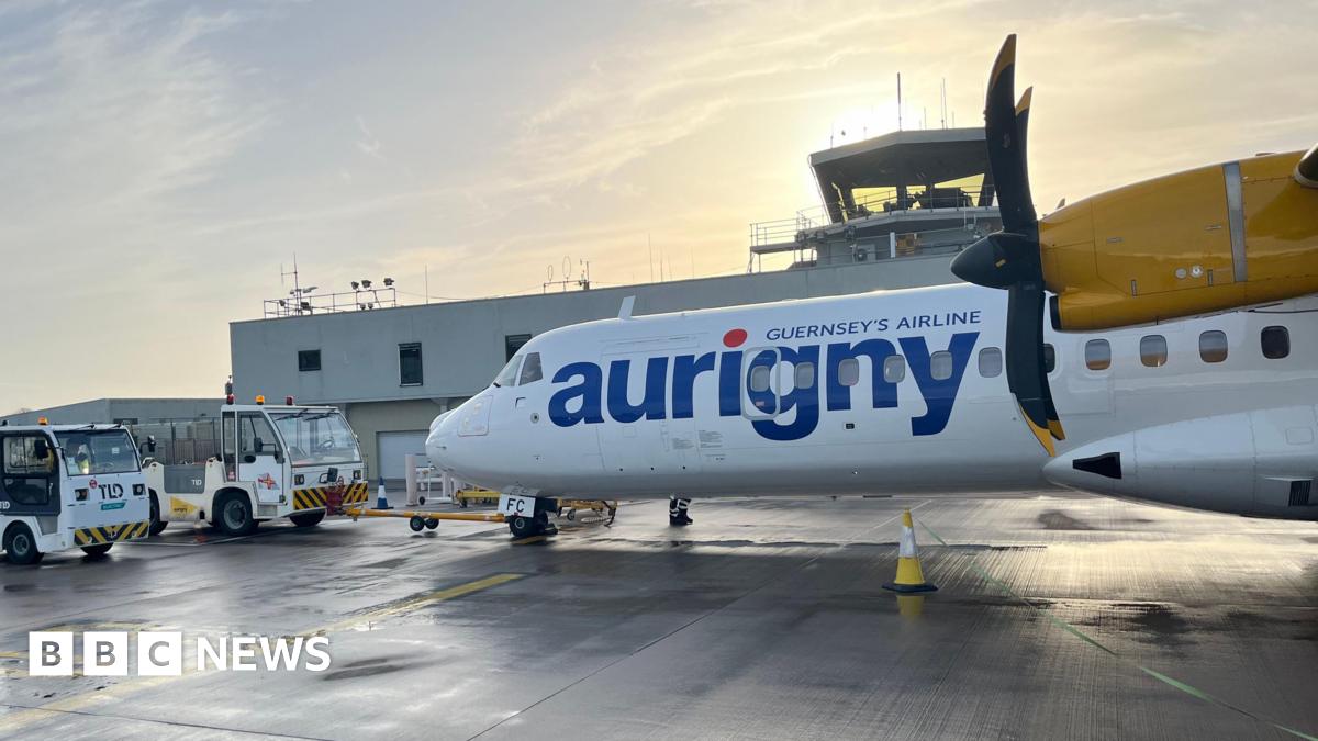 Guernsey's Aurigny must not be 'recurring burden' to taxpayer - BBC News