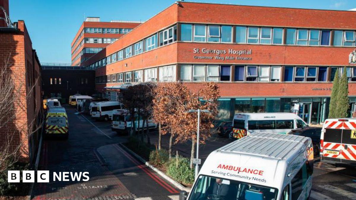 Tooting: Hospital closes three wards due to norovirus outbreak - BBC News