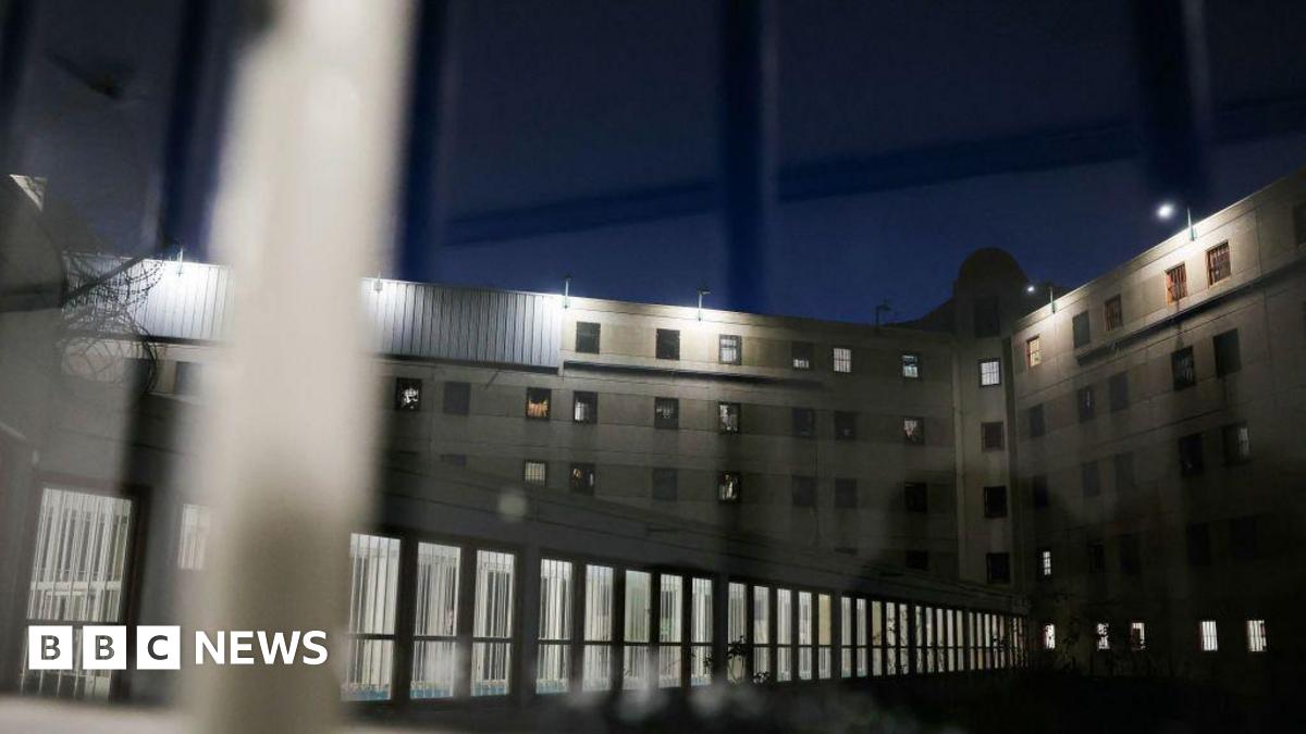 French prisons hit by wave of overnight attacks - BBC News
