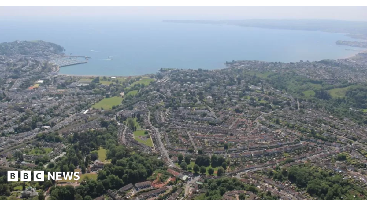Regeneration partnership to boost growth in Torbay - BBC News