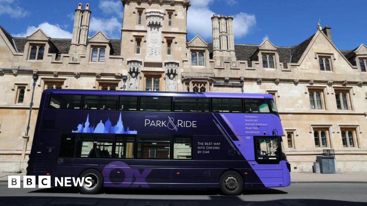 Oxford congestion charge 'so far, so good', says bus chief - BBC News