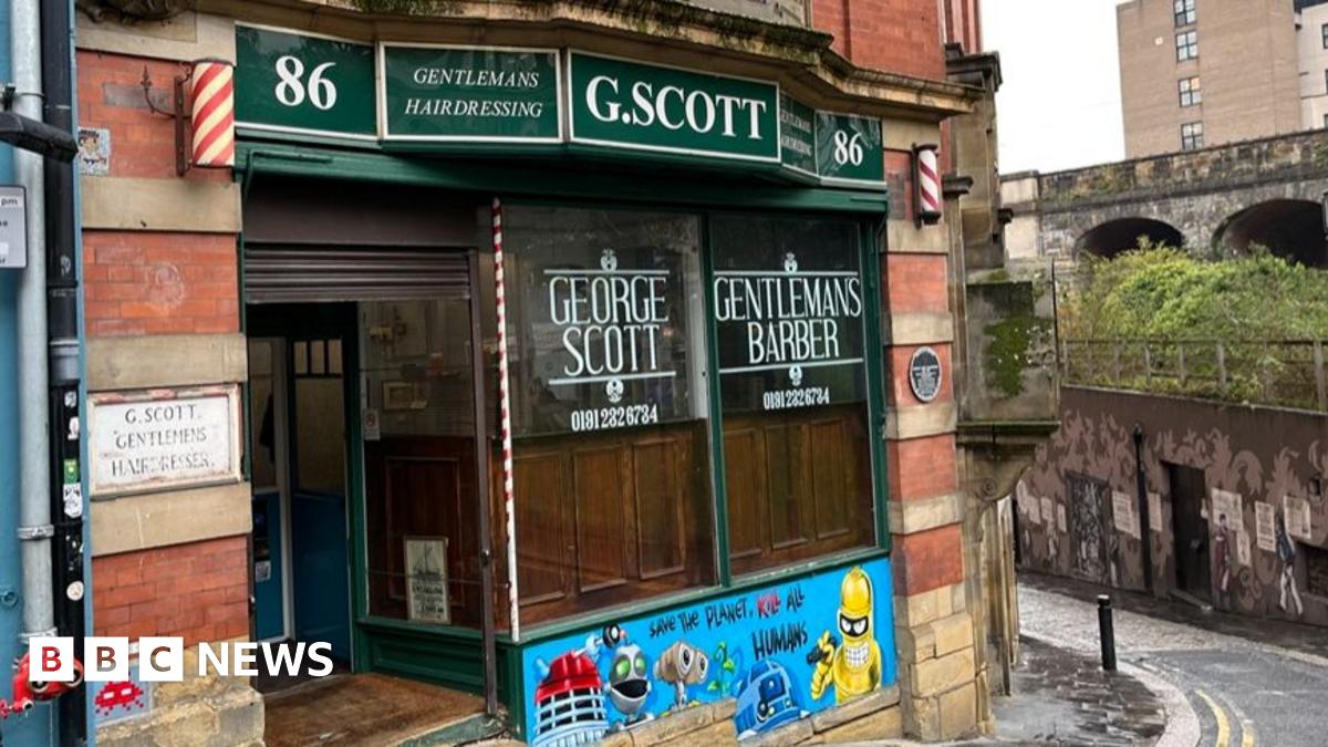 Newcastle barbers to close despite community support - BBC News