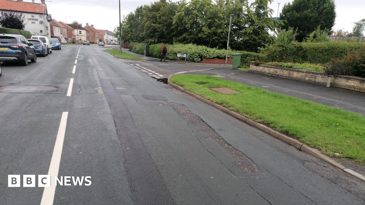 Market Weighton £1.5m road resurfacing schedule outlined - BBC News