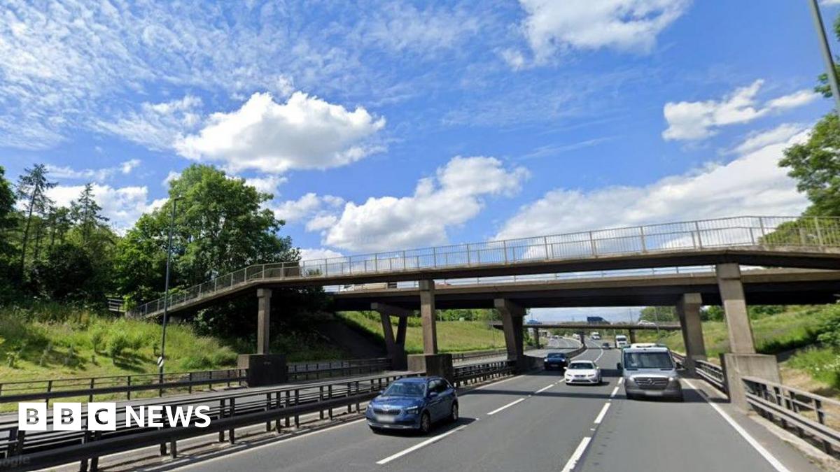 New speed limit at A19 Tees Viaduct aimed at reducing crashes - BBC News
