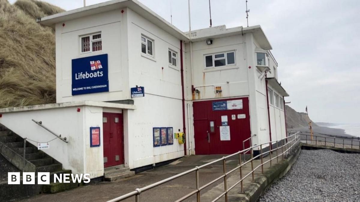 RNLI postpones Sheringham boat station move over slipway issues - BBC News