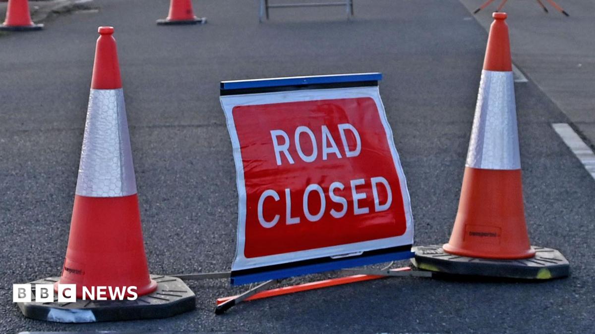 Ballymena: Man dies after multiple-vehicle crash - BBC News