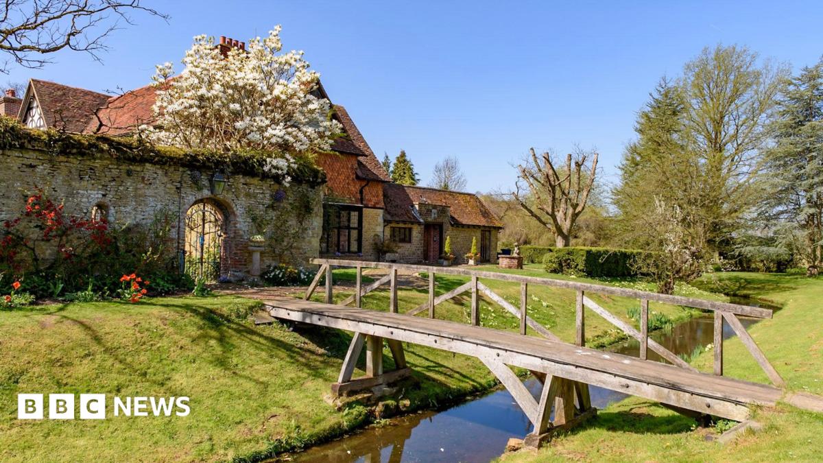 Is Great Tangley Manor Britain's 'oldest constantly lived-in home ...