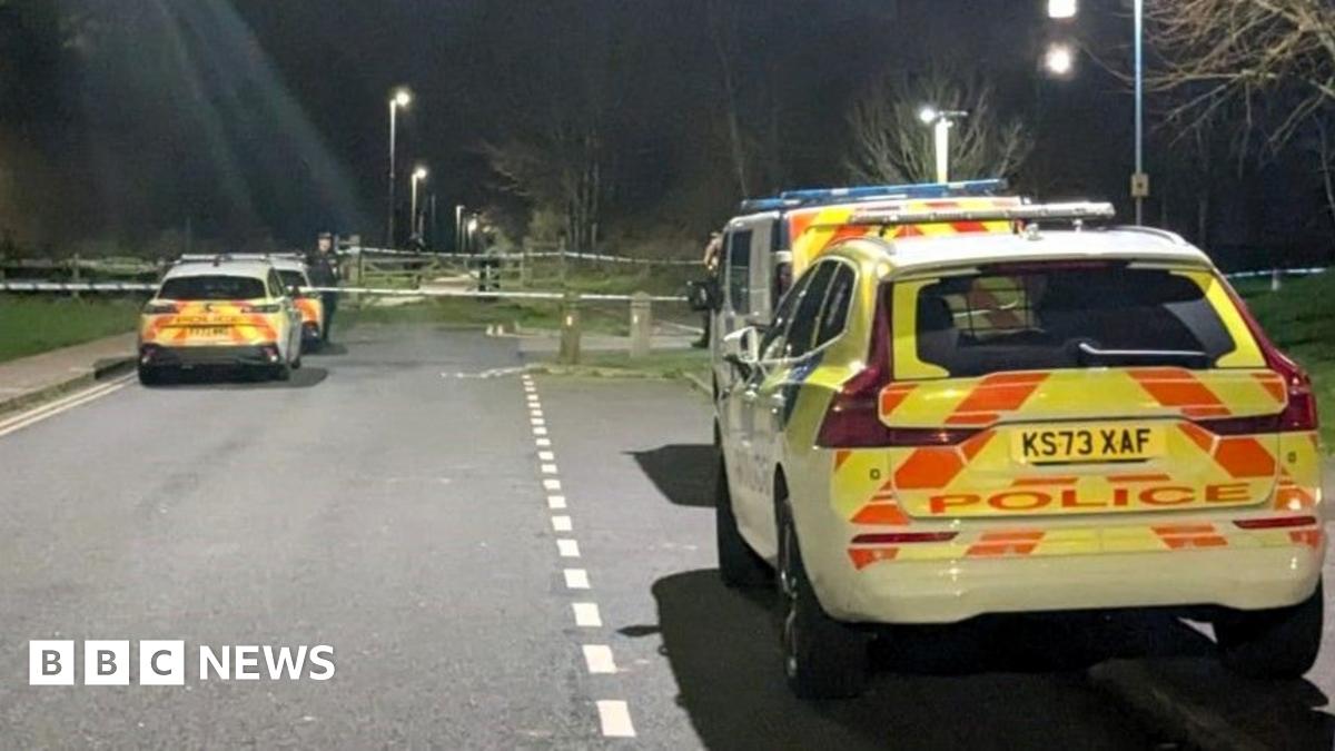 Norwich: Man injured and teen arrested in Brazen Gate stabbing - BBC News