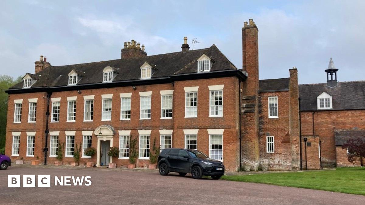 Blyth Hall: Family to open 17th Century stately home to public - BBC News