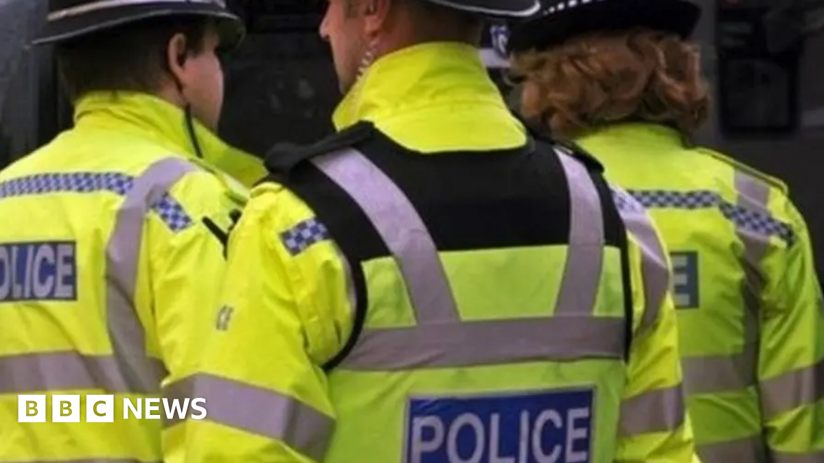 Wolverhampton house forcibly closed by police after raid - BBC News