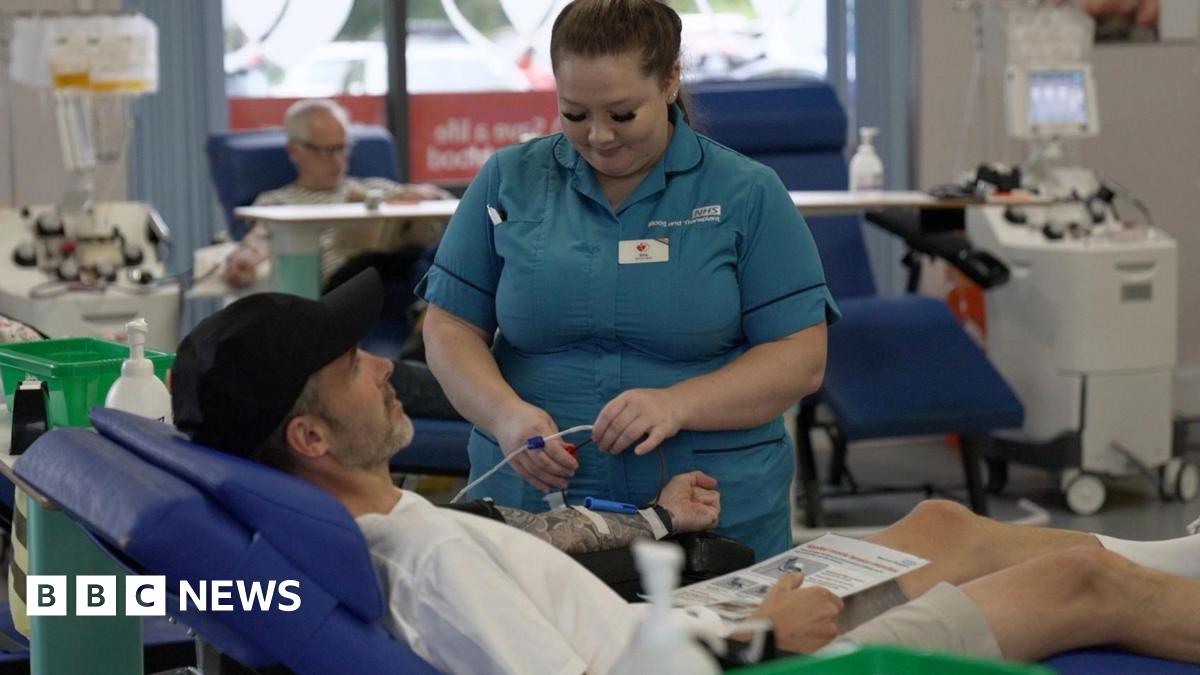NHS warns of continued short supply of blood in England - BBC News