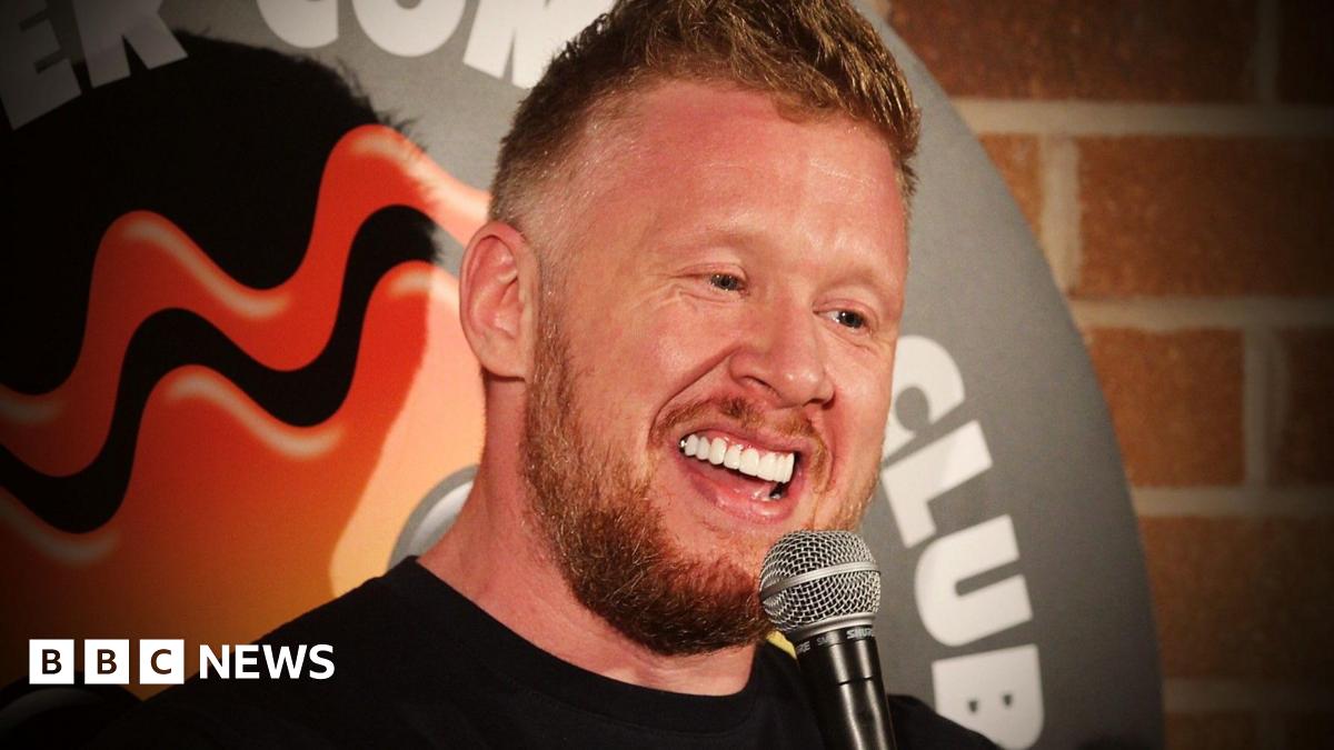 Comedian Paul Smith: From online clips to filling arenas - BBC News