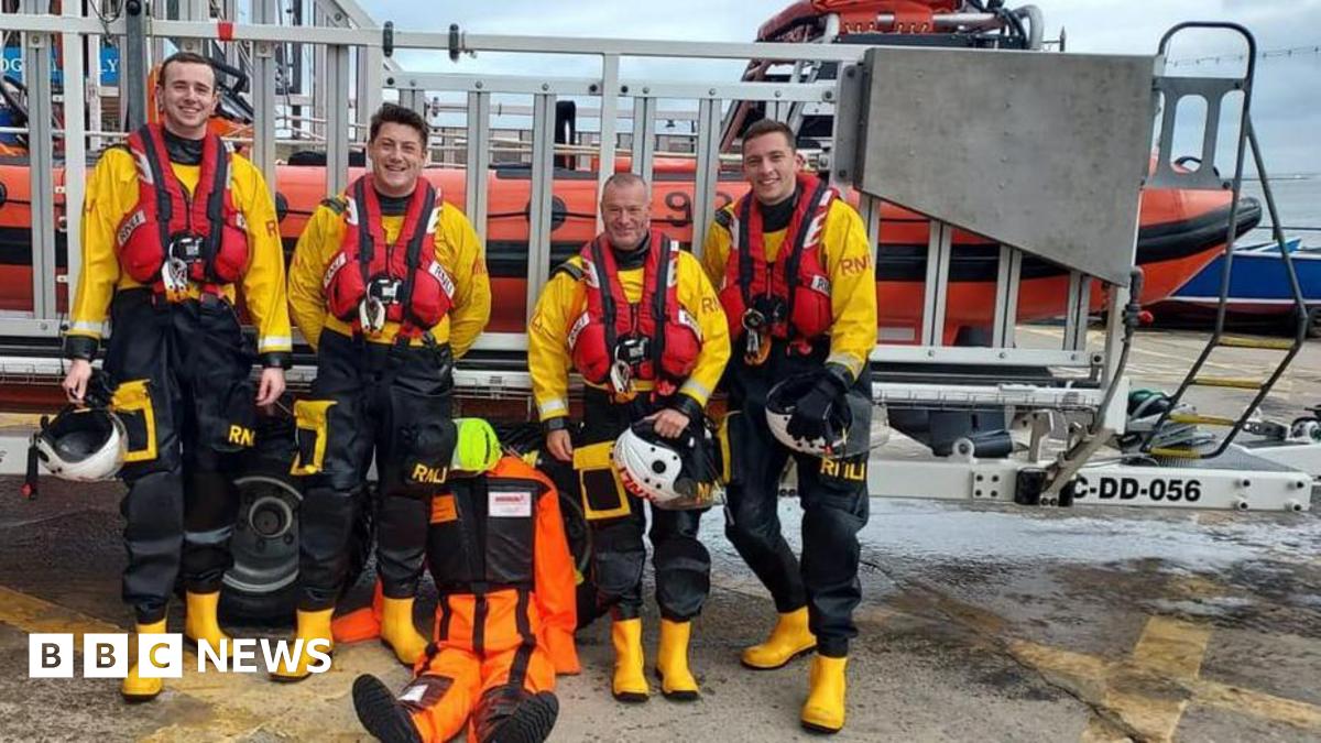 Filey lifeboat crew praised for rescuing missing dummy off Bempton ...