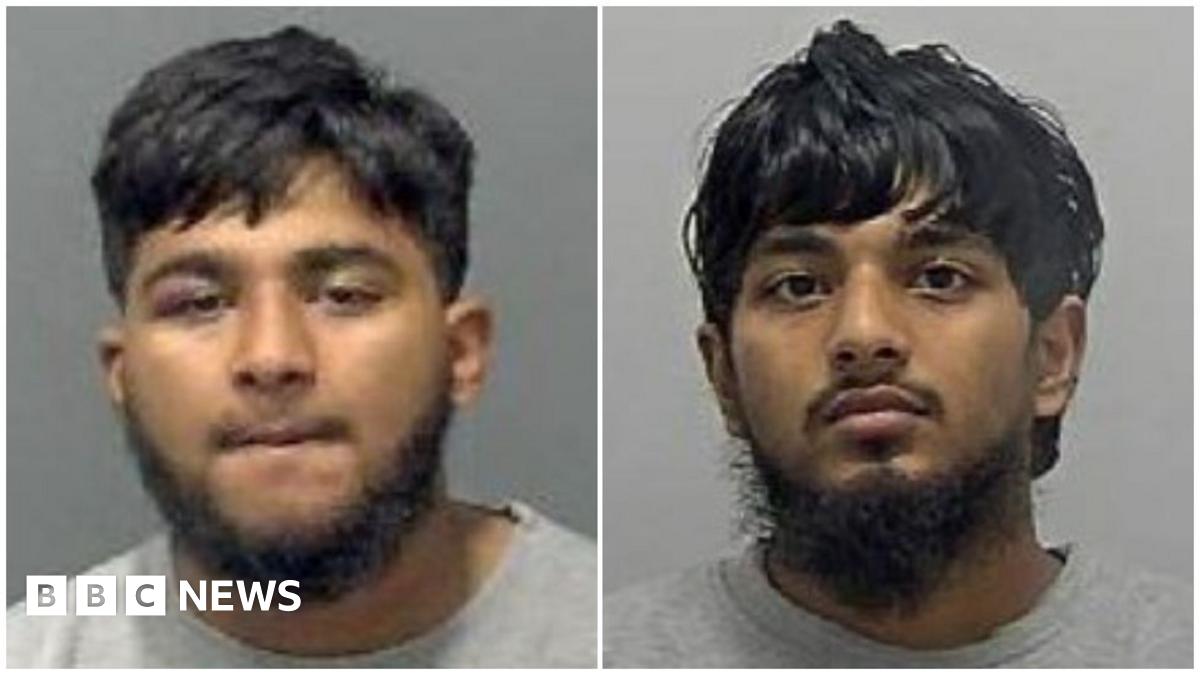 Teenage twins jailed after 16-year-old Luton boy killed - BBC News