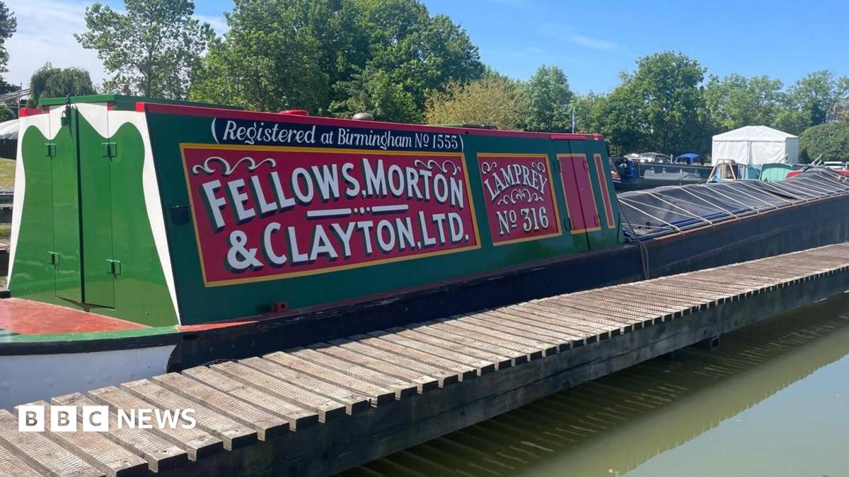 Thousands expected at Crick Boat Show 2025 - BBC News