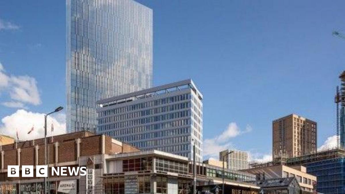 'Remarkable' 37-storey Leeds student skyscraper approved - BBC News