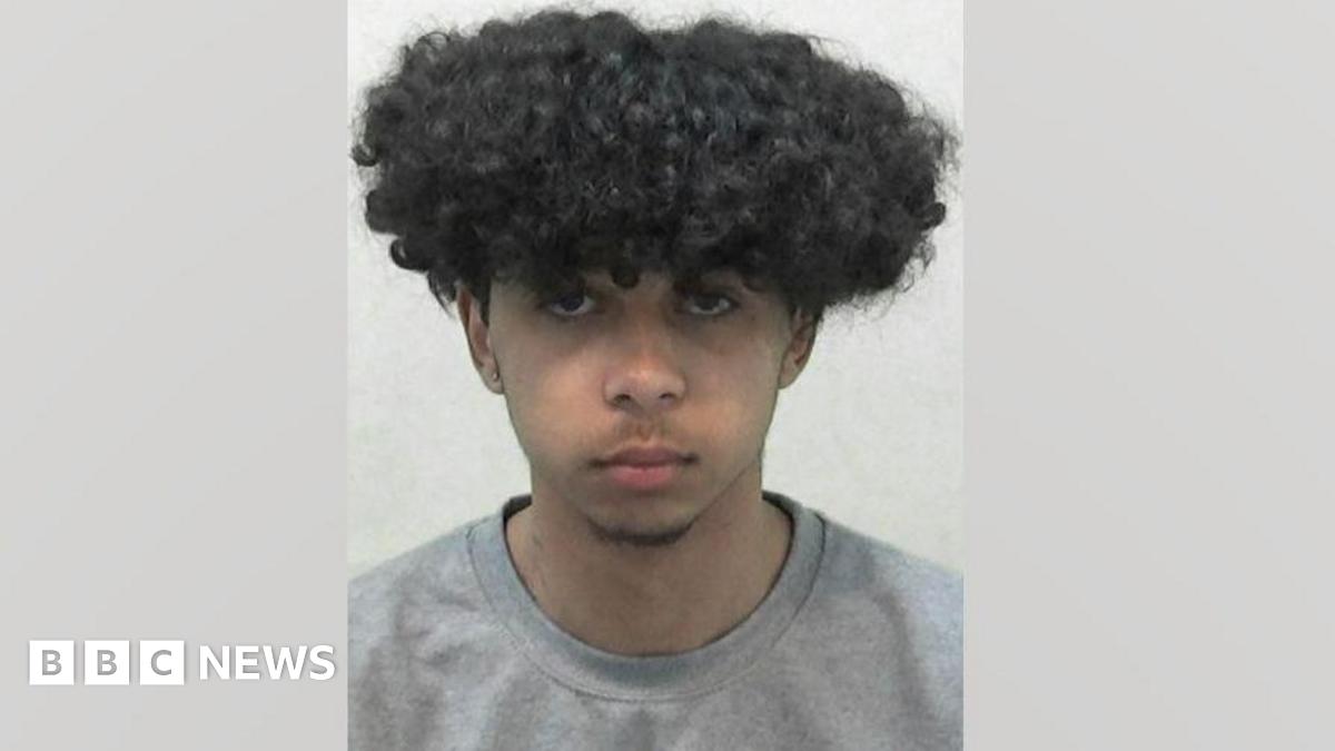 Gary Belfield murder: Three teenagers guilty of Gateshead murder - BBC News