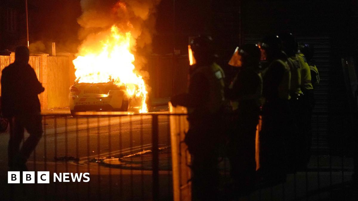 Two more charged in connection with Hartlepool riots - BBC News