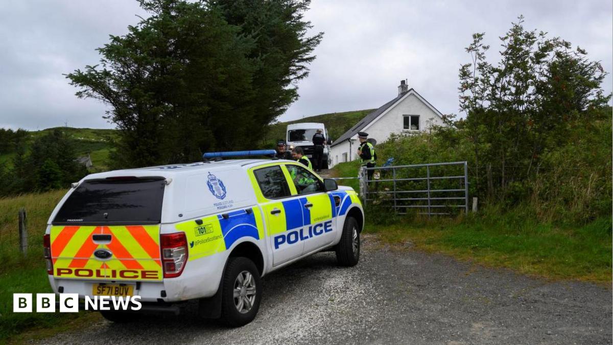 Skye murder accused said 'total darkness' came over him - BBC News